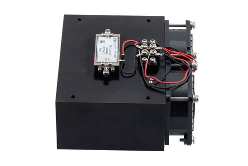 1 Watt P1dB, 2 GHz to 8 GHz, Medium Power Amplifier with Heatsink, SMA, 38 dB Gain, 5.5 dB NF