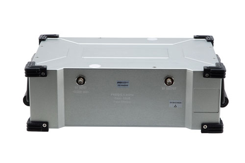 2.5W Psat, 32 dB Gain, 0.01 GHz to 4 GHz, AC Powered Broadband GaAs Power Amplifier with ...