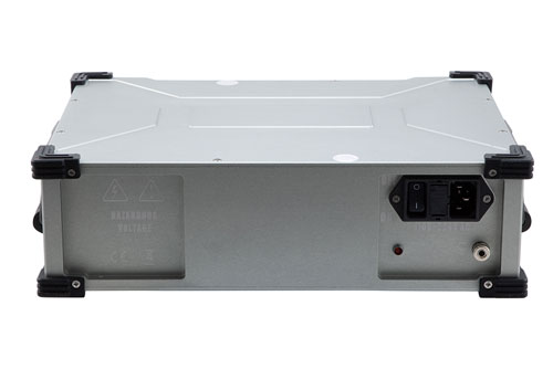 20W Psat, 36 dB Gain, 0.7 GHz to 6 GHz, AC Powered Broadband GaAs GaN High Power Amplifier with ...