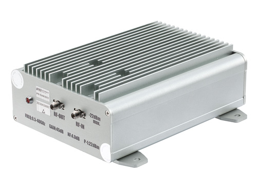 44 dB Gain, 20 dBm P1dB, 0.5 GHz to 40 GHz, Broadband AC Low Noise Amplifier, Bench-Top, 110 ...