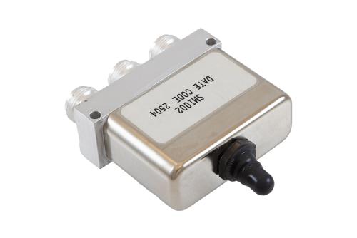 SP2T N-Type Female Manual Toggle Switch DC to 12.4 GHz, Rated to 100 Watts