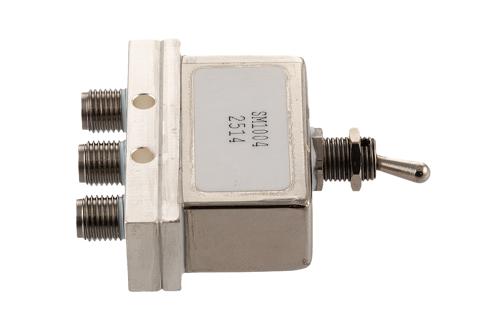 SP2T 2.92mm Female Manual Toggle Switch DC to 40 GHz, Rated to 20 Watts