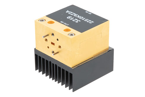 WR-15 Waveguide Power Amplifier, V Band, 50 GHz to 75 GHz, 34 dB Gain ...
